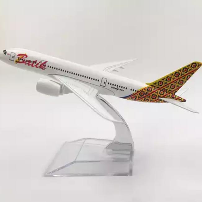 Jual Miniatur Diecast Pesawat Batik Air Indonesia | Shopee Indonesia