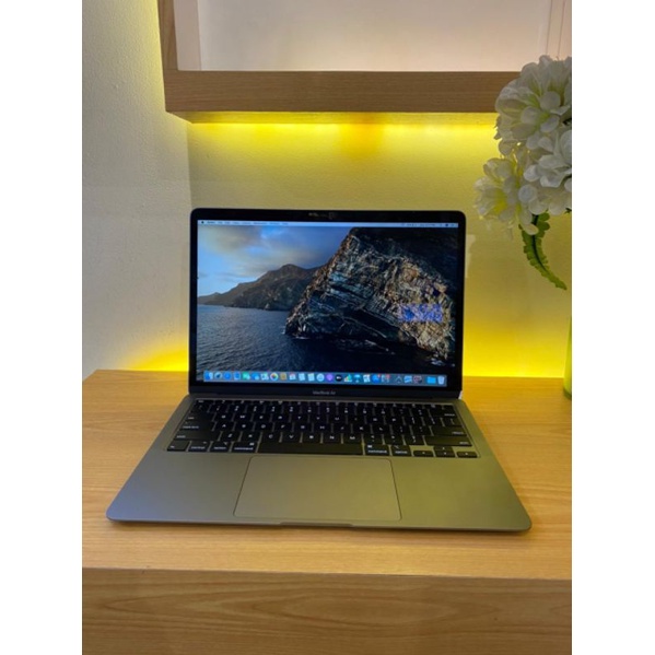 Jual Second Hand Macbook Air Retina 13-Inch 2019 256GB/8GB/i5 | Shopee ...