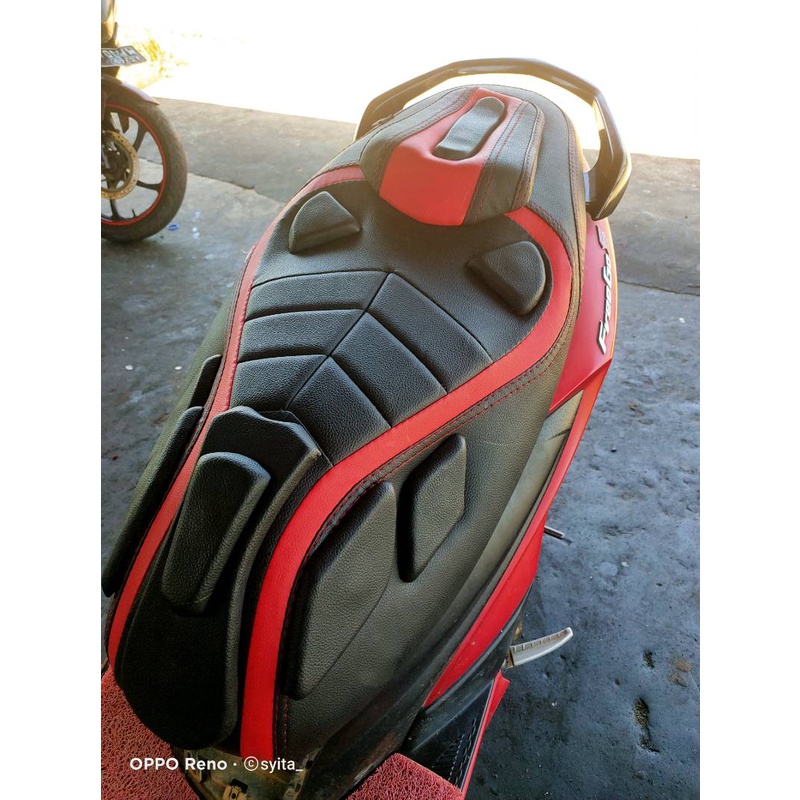 Jual Jok vario 125 vario 150 vario 160 new full mbtech-Jok vario mbtech ...