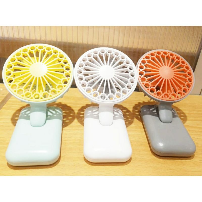 Jual MINISO Mini Clip Fan / kipas meja / mini fan table | Shopee Indonesia