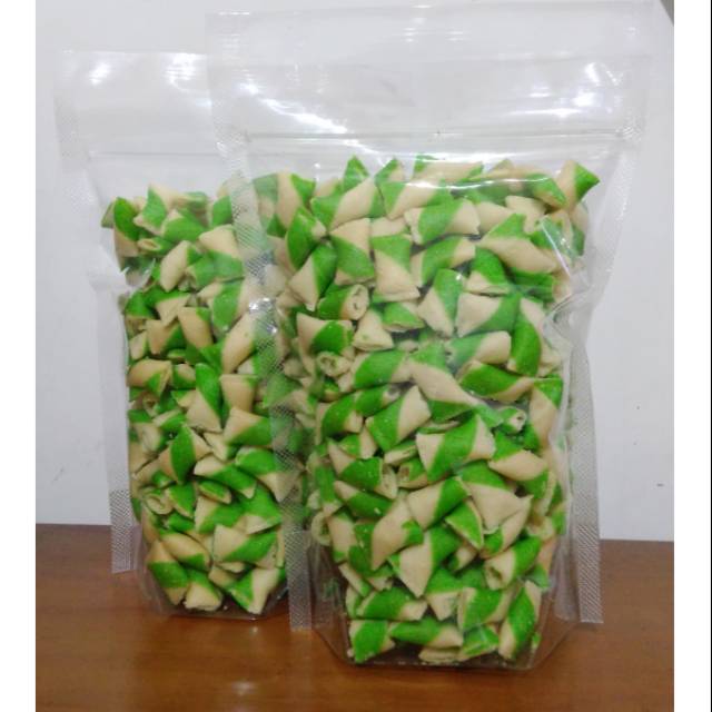 Jual Snack / Camilan Astor Bantal, Astor Mini Kiloan Rasa Pandan ...