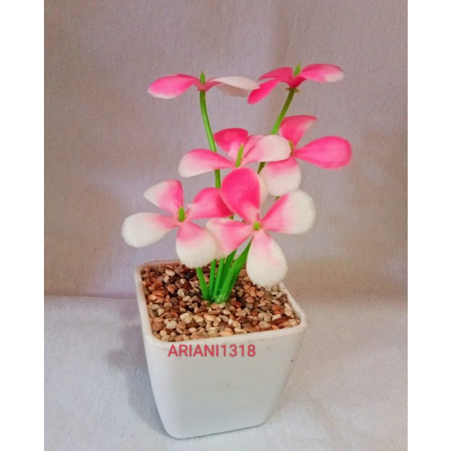 Jual ARIANI 1318 TANAMAN BUNGA INDOOR ARTIFISIAL DENGAN POT PLASTIK ...