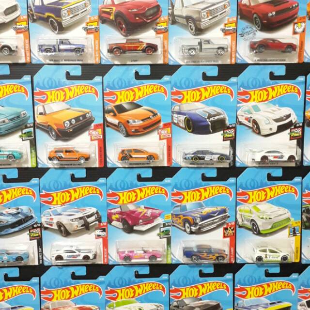 Jual Hotwheels basic reguler Real car klasik modern RANDOM | Shopee Indonesia