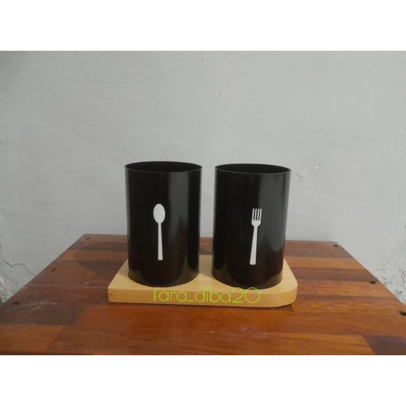 Jual tempat sendok/tempat sendok garpu/tempat sendok estetik/rak sendok ...