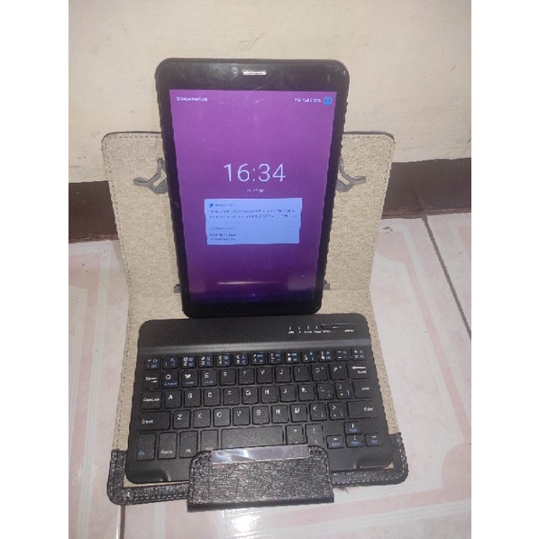 Jual Tablet Maxtron Genio + keyboard blueotooth + flip | Shopee Indonesia
