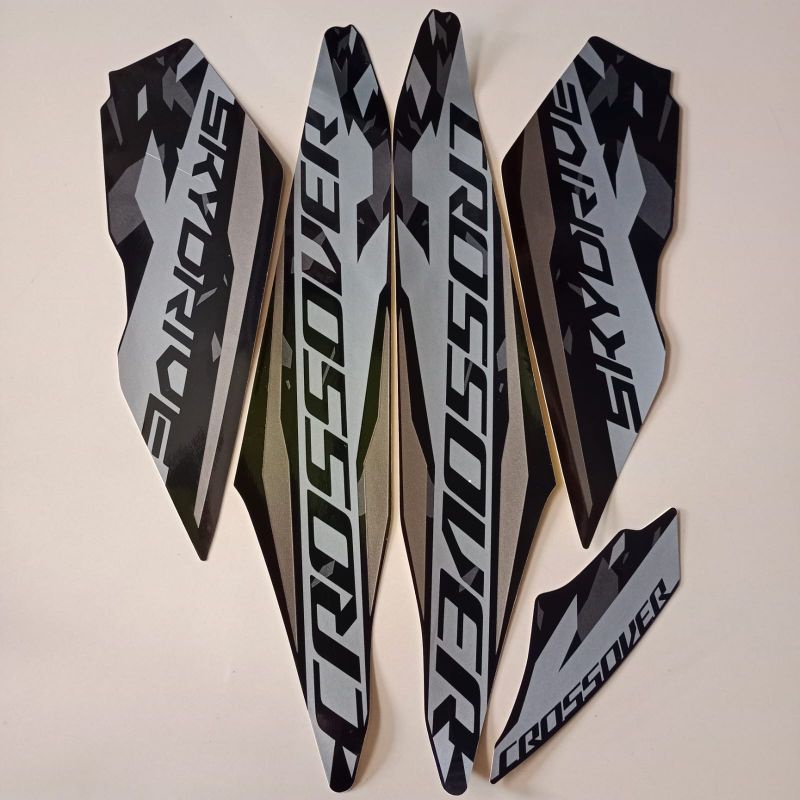 Jual Striping Suzuki SkyDrive sky drive crossover 2020 hitam gold motor ...