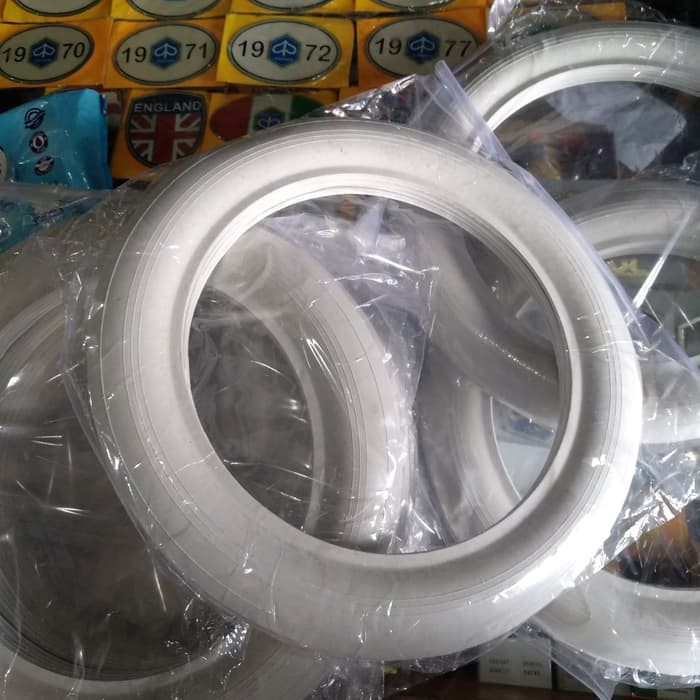 Jual list ban vespa putih polos ring 8 dan ring 10 -isi 4pcs- | Shopee ...