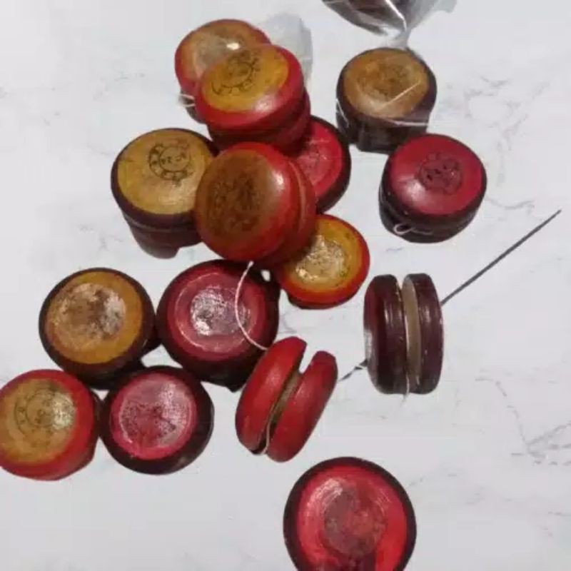 Jual mainan yoyo unyil kayu tradisional ukuran jumbo/1pcs | Shopee ...