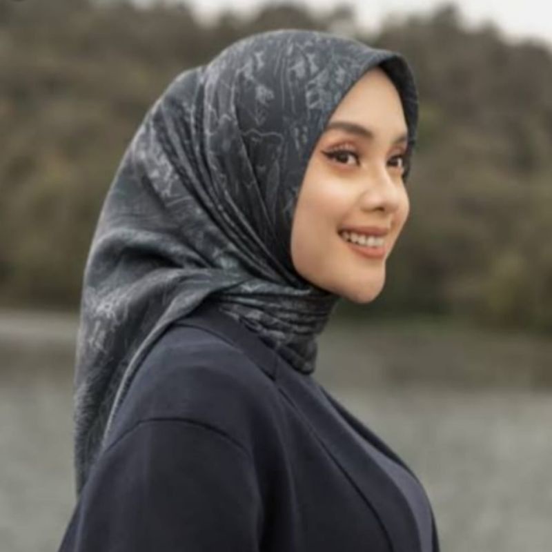Jual kerudung/hijab segi empat motif lukisan panorama pegunungan jilbab ...