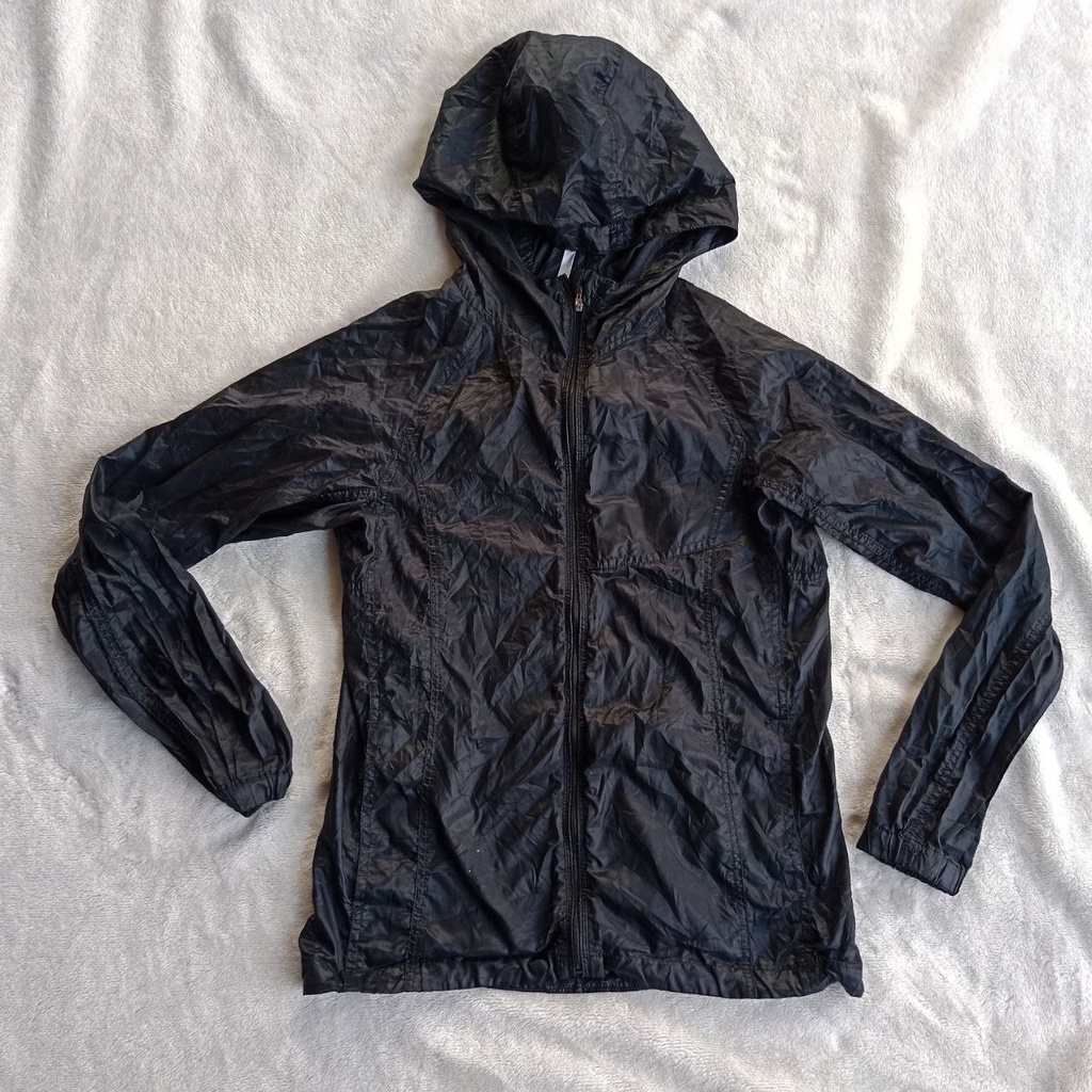 Jual JAKET UNIQLO ( RUNNING ) | Shopee Indonesia