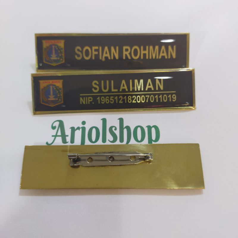 Jual papan nama/name tag/ nama dada logam Kuningan | Shopee Indonesia