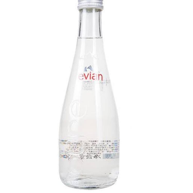 Jual SALEE! JUaL CEPAT Evian Natural Mineral Water 330 ml Botol Kaca | Minuman Air Mineral Evian ...