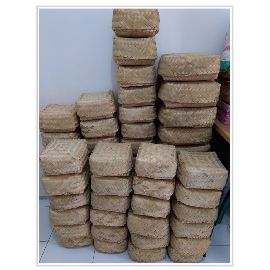 Jual besek bambu 15x15cm / besek gudeg / besek daging kurban / idul ...
