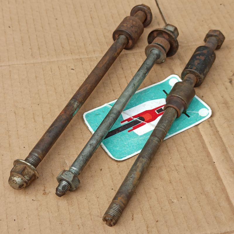 Jual as arm as tromol roda depan belakang Suzuki GP ori original second ...