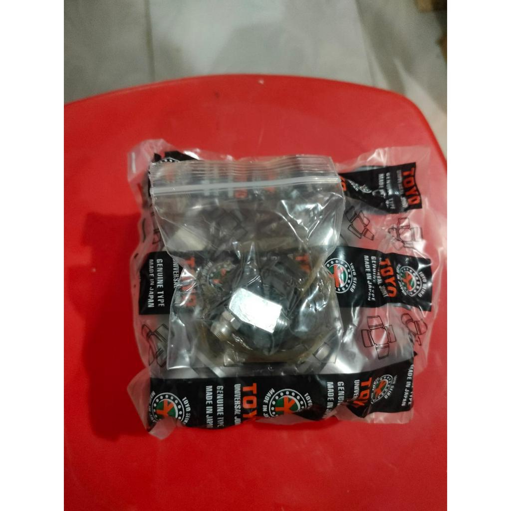 Jual Universal Joint Silang 4 Mobil Innova GUT 23 TOYO JAPAN | Shopee ...