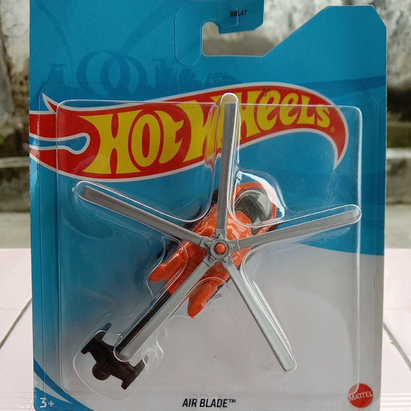 Jual Hotwheels pesawat stike hawk hijau air blade oren diecast hot ...