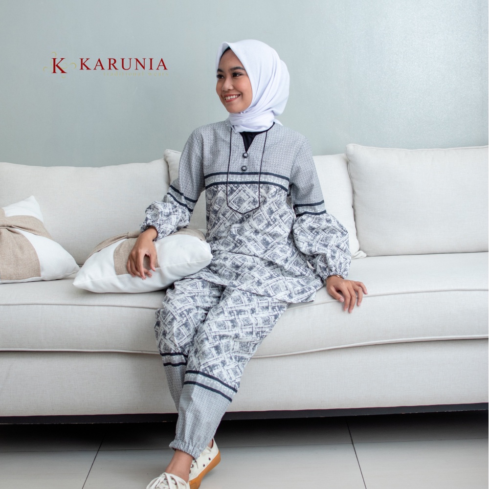 Jual Karunia Batik Muslim Silvana Joger in White | Shopee Indonesia