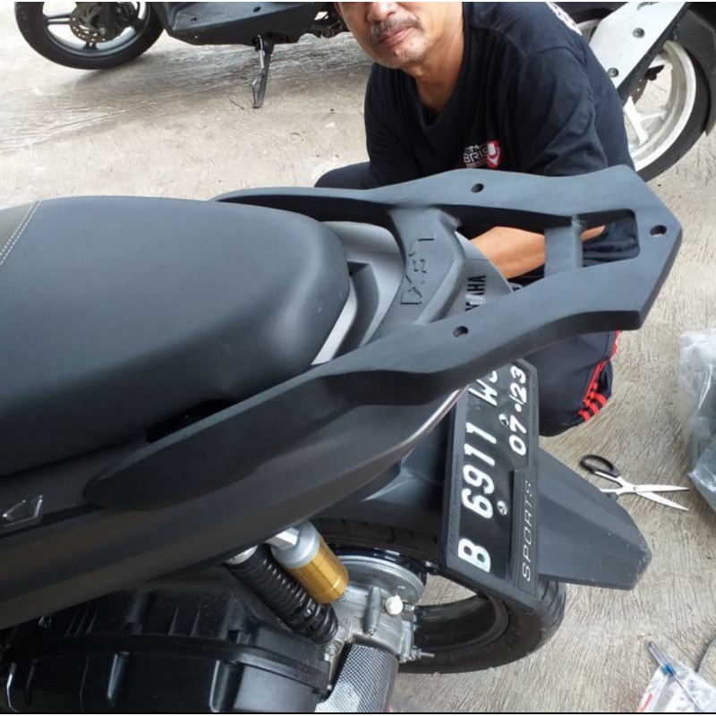 Jual breket bracket behel box yamaha LEXI universal box | Shopee Indonesia