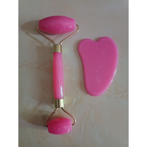 Jual Alat pijat wajah face massager Jade roller Guasa 2in1 Tool Genuine ...