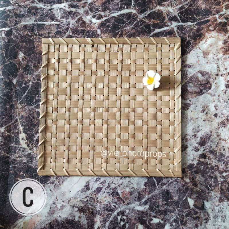 Jual Placemate Bambu / Alas Piring /Alas Anyaman Props Foto / Properti ...