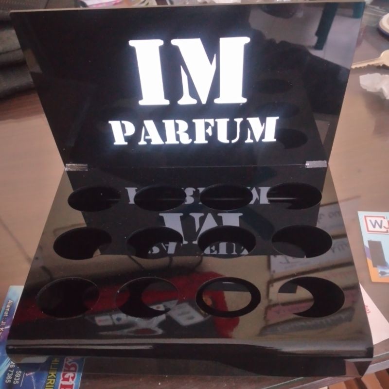 Jual rak parfum IM akrilik | Shopee Indonesia