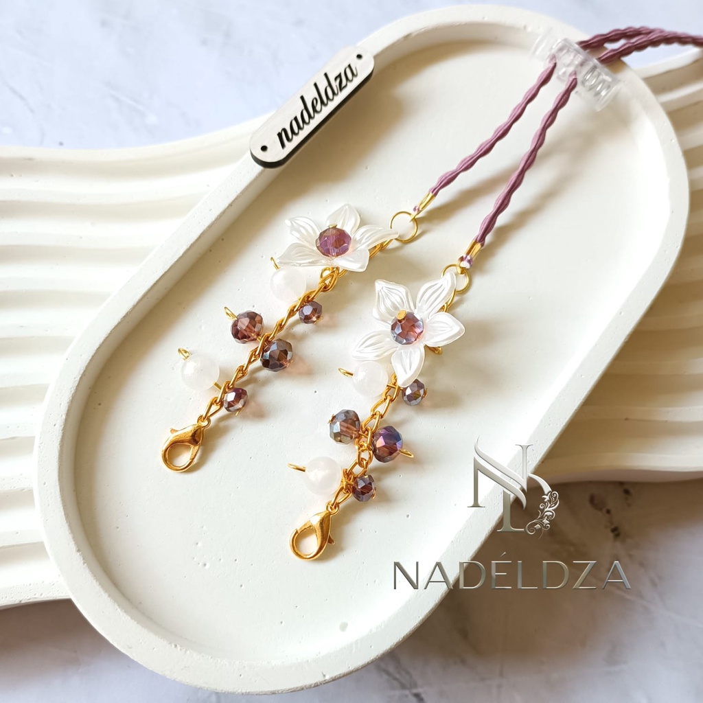 Jual Nadeldza Tali Masker Hijab 2in1 Aesthetic LiLy Gold Glam Series ...