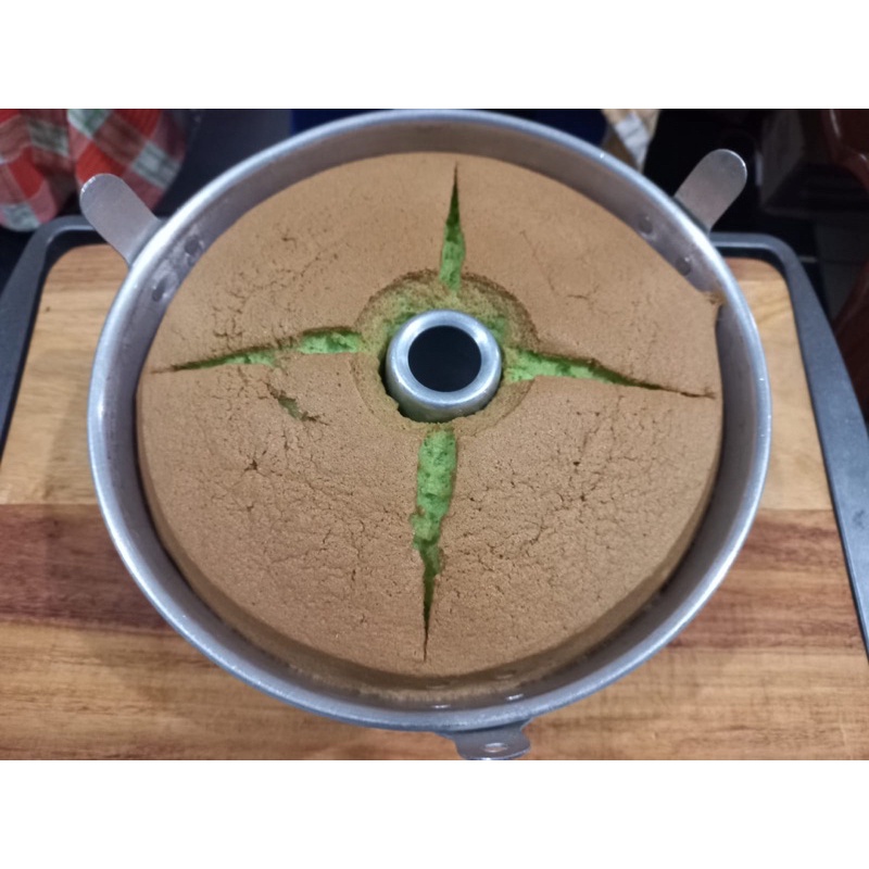 Jual Chiffon Cake Bolu Sifon (Pandan/Coklat/Strawberry/Ketan Hitam ...