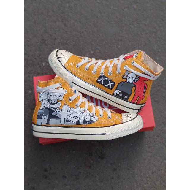 Jual SEPATU KAWS X CONVERSE 70S HIGH SUN FLOWER CHUCK TAYLOR IMPORT 38 ...