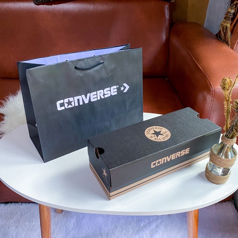 Jual Paperbag dan Box Sepatu Converse Hitam Bungkus Hadiah Kado Paper ...