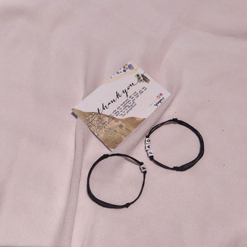 Jual Inisial Bracelets (Gelang Tali Simple Kekinian Huruf Inisial ...