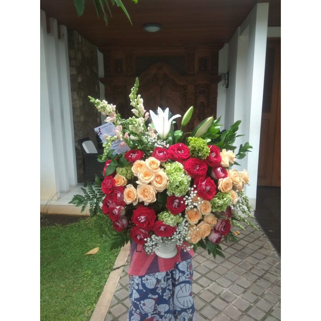 Jual RANGKAIAN BUNGA MEJA | BUNGA MEJA | BUNGA SEGAR | BUNGA LILY MAWAR ...