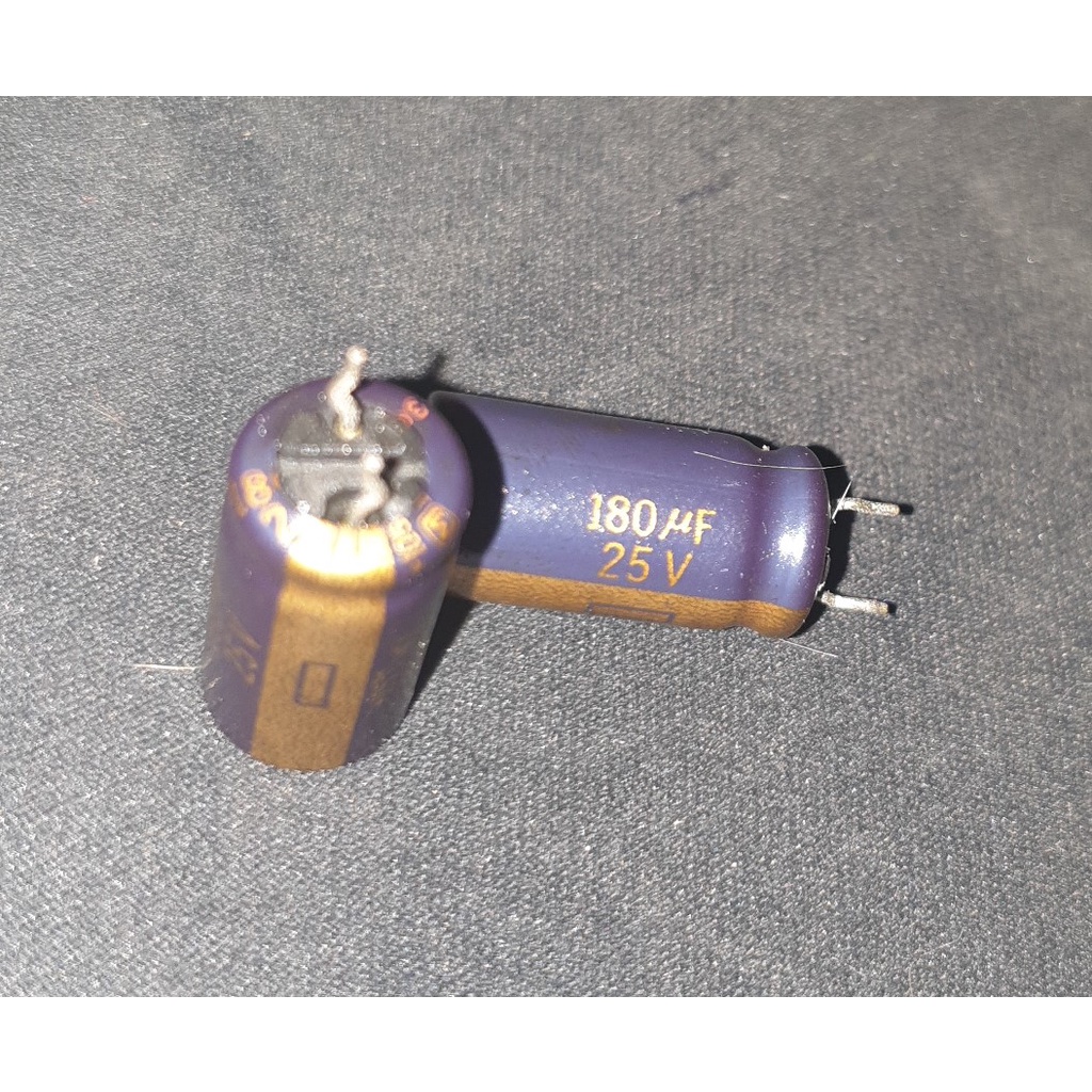 Jual Elco Capacitor 180uf 25v 105oC M Series Matsushita Panasonic ...