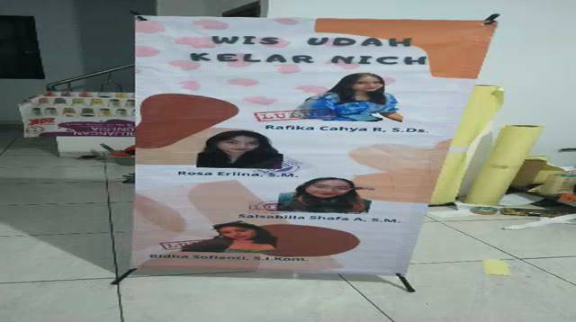 Jual Stiker Label Lulus Wisuda Stiker Transparan Lunas Untuk Wisuda ...
