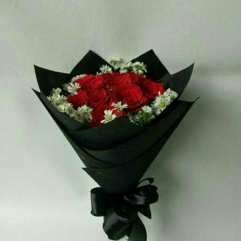 Jual Hand Buket Mawar / Bouquet Mawar 10 Tangkai Special Asli Fresh ...