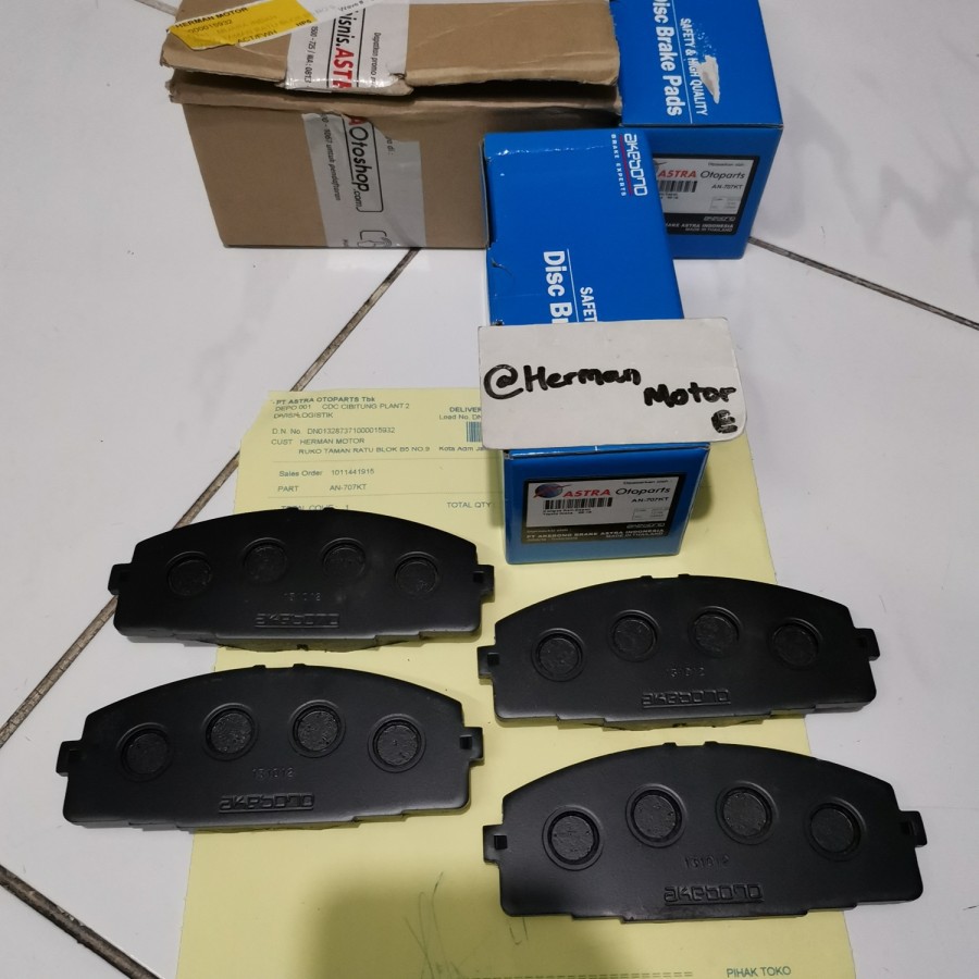 Jual Kampas rem Brake Pad Depan Akebono ORIGINAL HIACE hiace Commuter ...