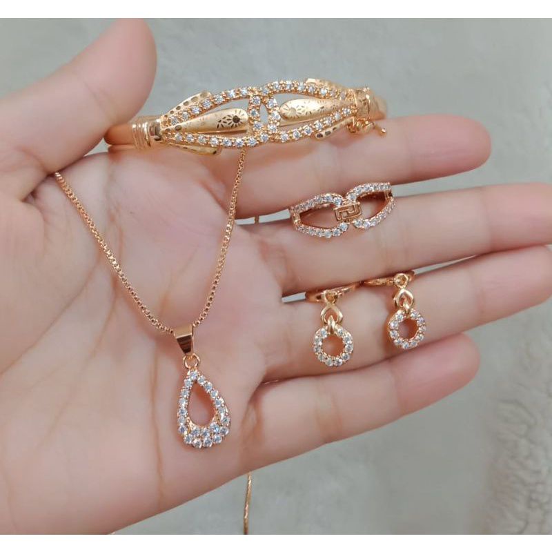 Jual promo terlaris perhiasan set wanita.satu set perhiasan wanita ...
