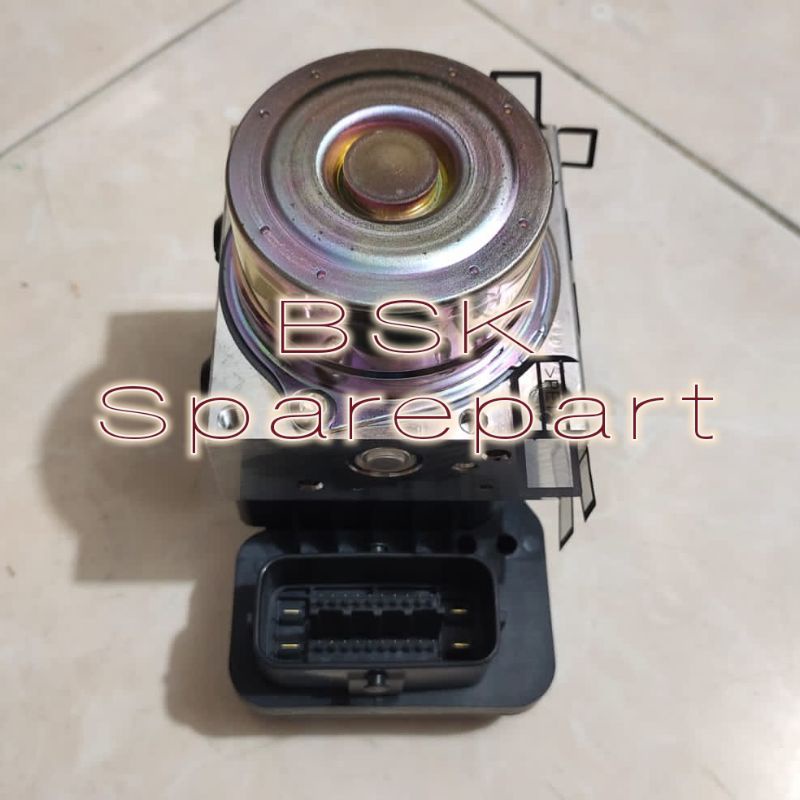 Jual Modul ABS Rem Actuator Assy Toyota Hilux Revo - Fortuner VRZ ...