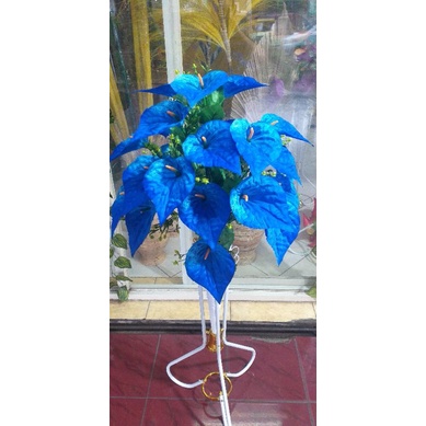 Jual Bunga Aron panda 24 Tangkai dengan pot standing besi, bunga sudut ...