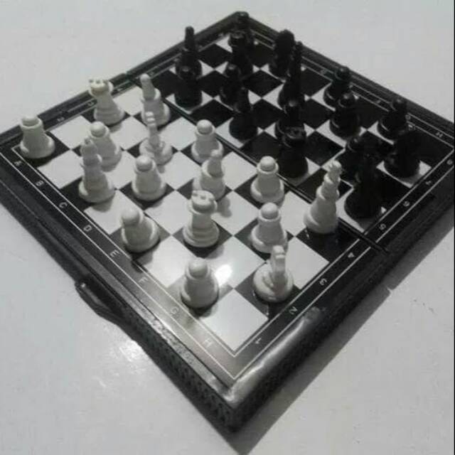 Jual Catur Magnet Mini CHESS BOARD GAME MAGNETIC | Shopee Indonesia