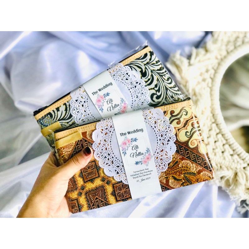 Jual souvenir pernikahan pouch batik 19x12cm dompet batik | Shopee Indonesia