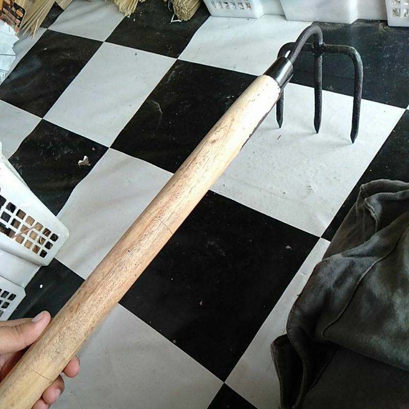 Jual garukan besi garpu besi | Shopee Indonesia