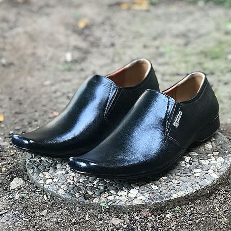 Jual SEPATU TERBATU PORMAL KANTOR PANTOFEL RESMI KERJA KONDANGAN PRIA ...