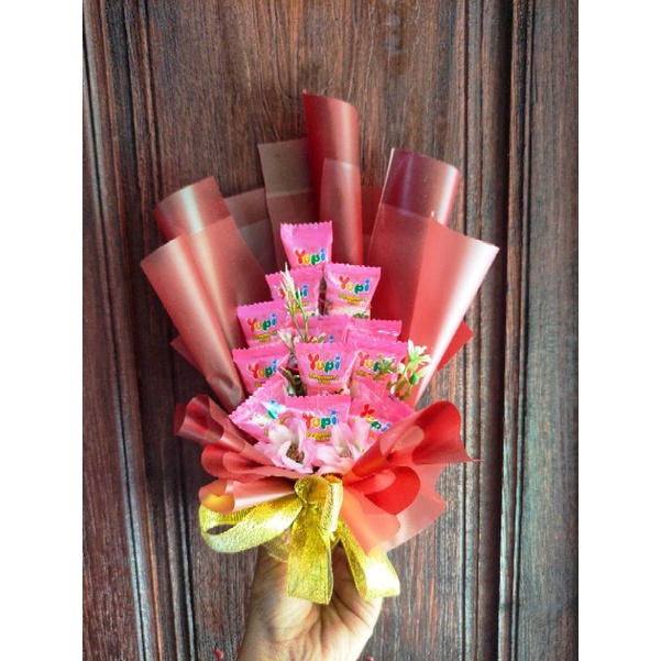 Jual MINI BUKET PERMEN YUPI KOPIKO FOKS KISS MINTZ ALPENLIBE | Shopee ...