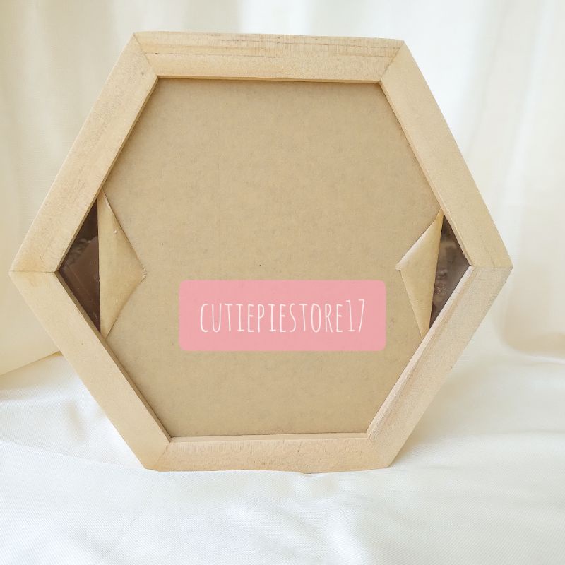 Jual Pigura Kayu 3D / Bingkai kayu 3D Hexagonal Diameter 20cm Kaca Single Acrylic | Shopee Indonesia