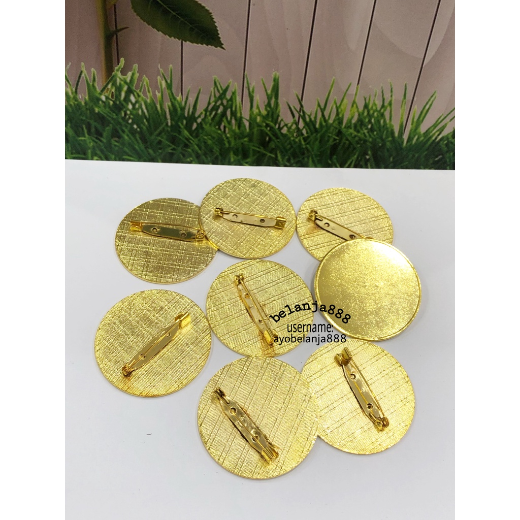 Jual Pin kosongan polos diameter 4,2cm satuan | Shopee Indonesia