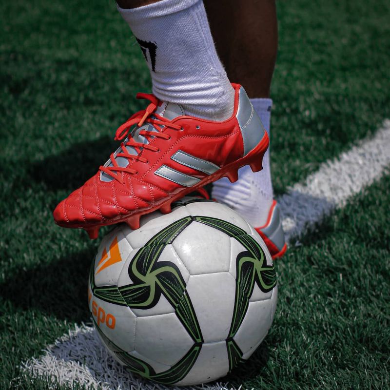 Jual DISKON SEPATU SEPAK BOLA FONDER 12 PAS RED SILVER ORIGINAL QUALITY ...
