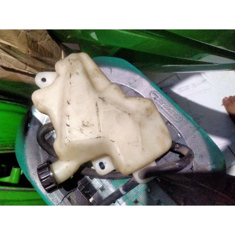 Jual Tabung radiator Cadangan air radiator ninja 250fi original ...