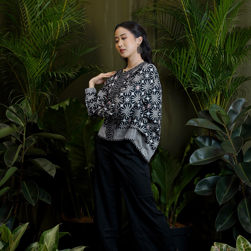 Jual NONA RARA - Adisa Gendis T1728, Baju Batik Kasual Modern | Shopee ...