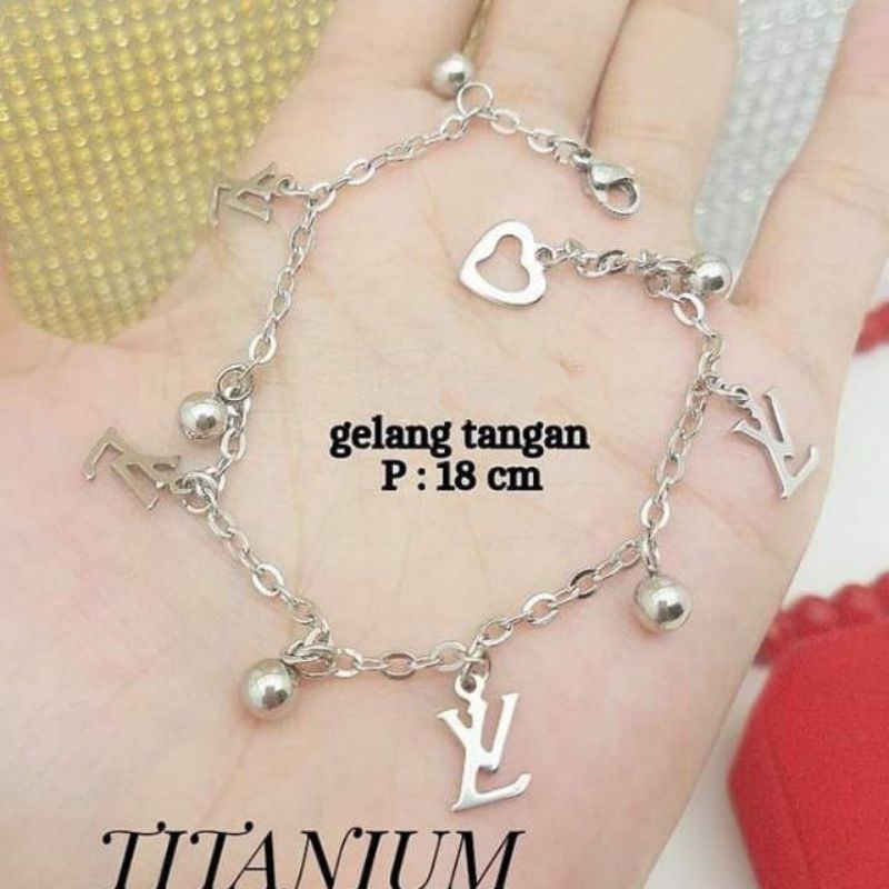 Jual GELANG TANGAN TITANIUM SILVER BANYAK MODEL BAGUS BERKUALITAS ...