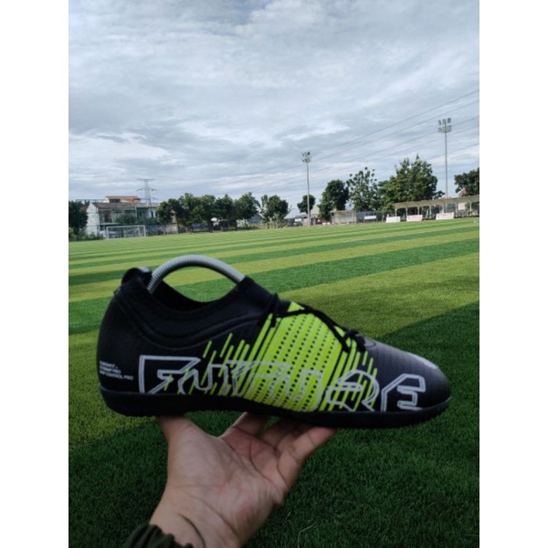 Jual SEPATU FUTSAL SEMIBOOT PUMA warna hijau | Shopee Indonesia